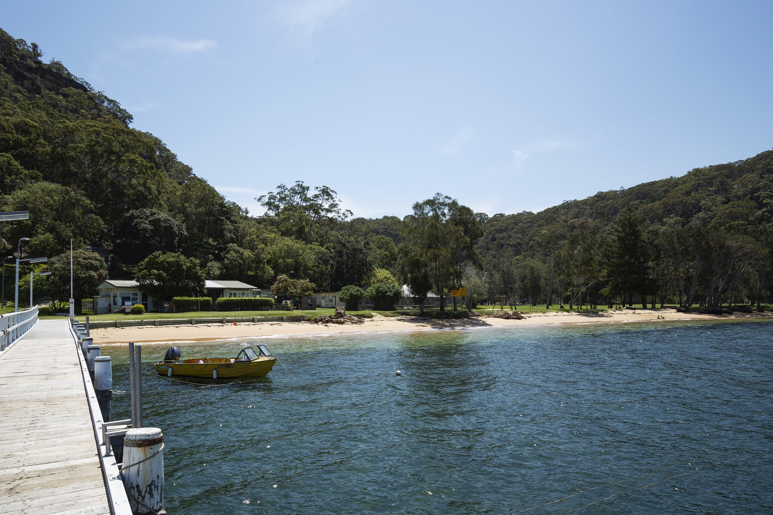 Currawong Beach Cottages - Hello Manly